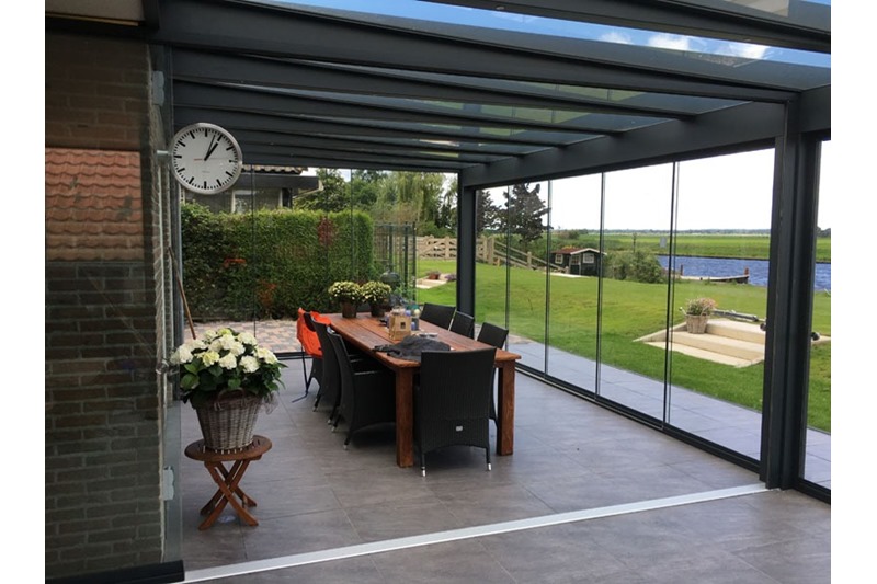 Ultra Modern Veranda | SunSpaces