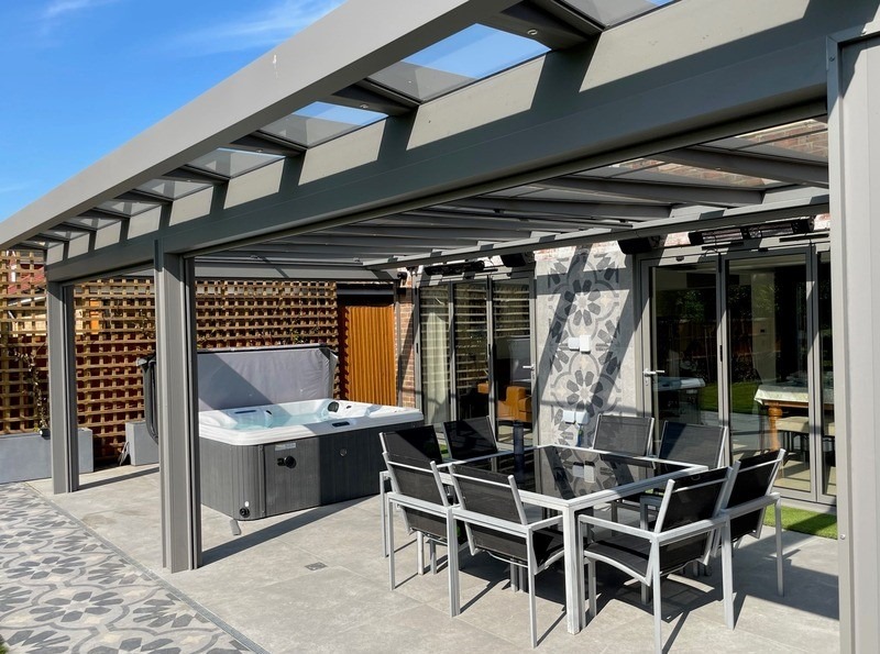 Ultra Modern Glass Veranda | Luxury Garden Patio Verandas